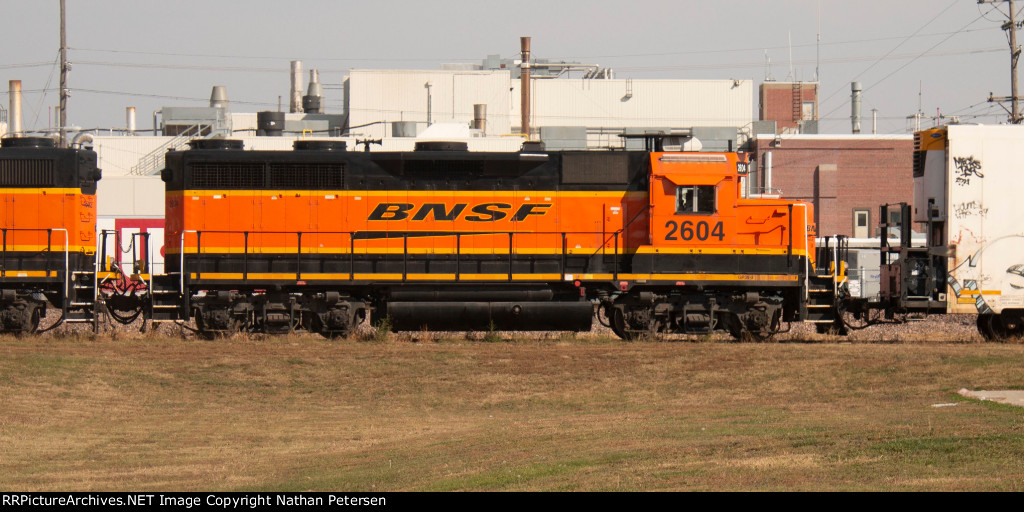 BNSF 2604